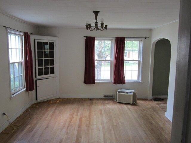 house with 4 bedroom, Lewiston ME ES104375386