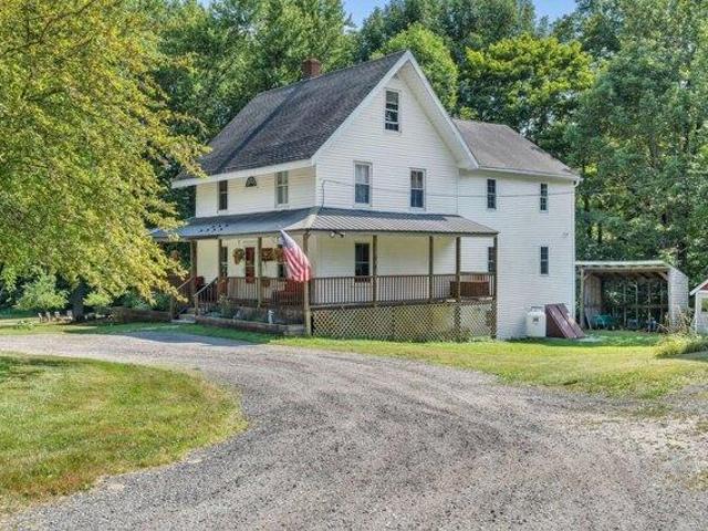 house with 4 bedroom, Lewiston ME ES104830960