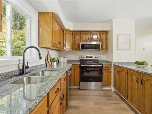 house with 4 bedroom, Lewiston ME ES105191600