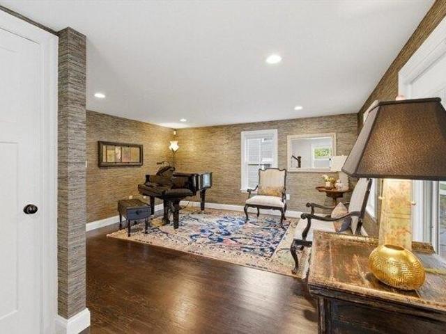 house with 4 bedroom, Lexington MA DLS101630894