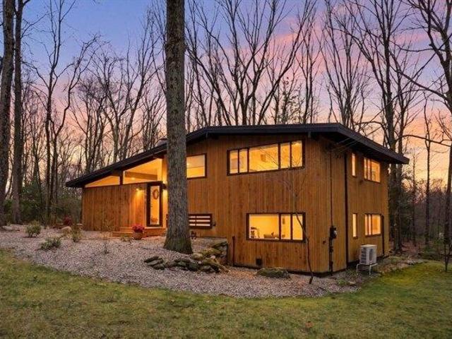 house with 4 bedroom, Lexington MA DLS101658616