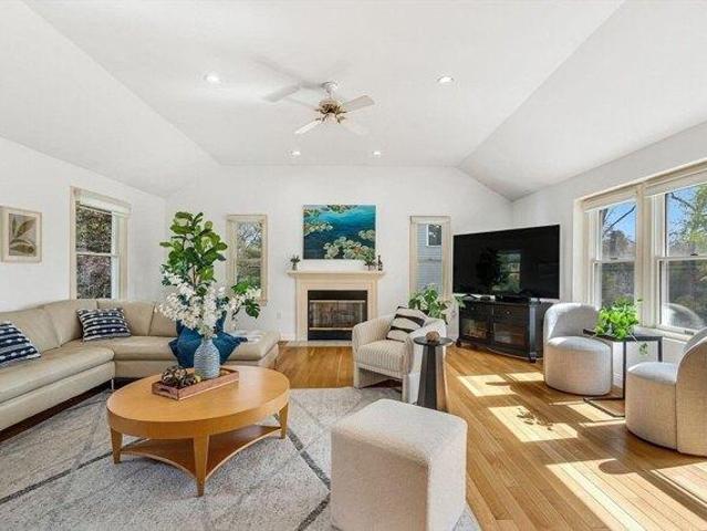 house with 4 bedroom, Lexington MA DLS102670202