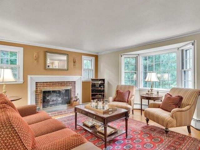 house with 4 bedroom, Lexington MA DS104192180