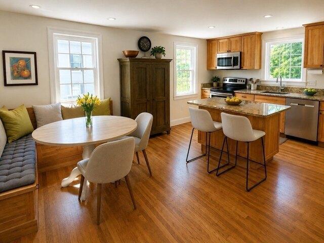 house with 4 bedroom, Lexington MA ES104543879