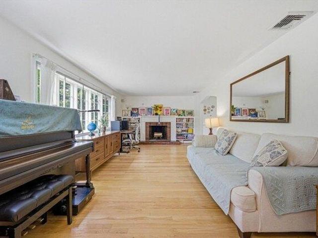 house with 4 bedroom, Lexington MA ES105081904