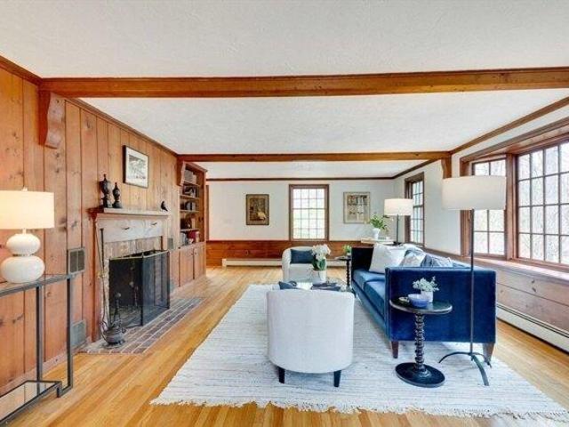house with 4 bedroom, Lincoln MA DS103125258