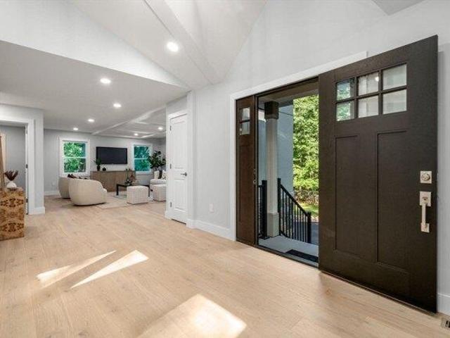 house with 4 bedroom, Lincoln MA ES104790018