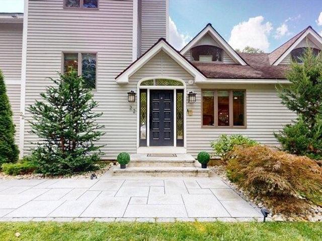 house with 4 bedroom, Lincoln MA ES104810909