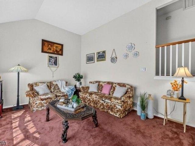 house with 4 bedroom, Lincoln Park NJ ES105192511