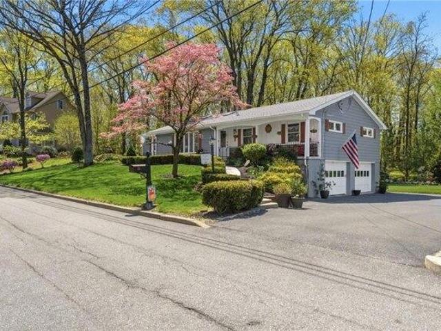house with 4 bedroom, Lincoln RI DLS102026752