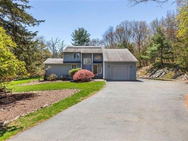 house with 4 bedroom, Lincoln RI DLS102633728