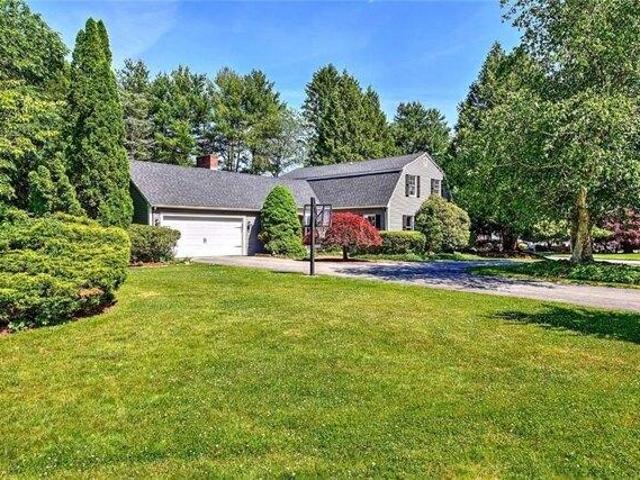 house with 4 bedroom, Lincoln RI DS104330299
