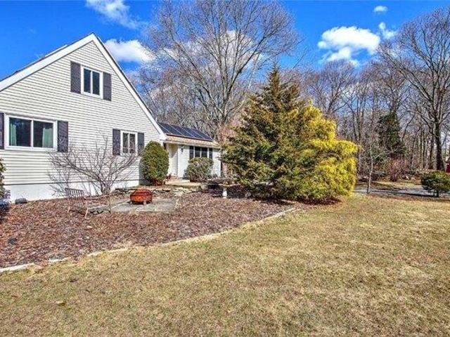 house with 4 bedroom, Lincoln RI DS101897054