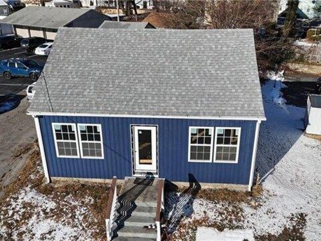 house with 4 bedroom, Lincoln RI DS102669612