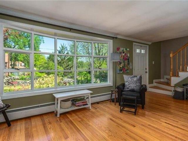 house with 4 bedroom, Lincoln RI DS102709359