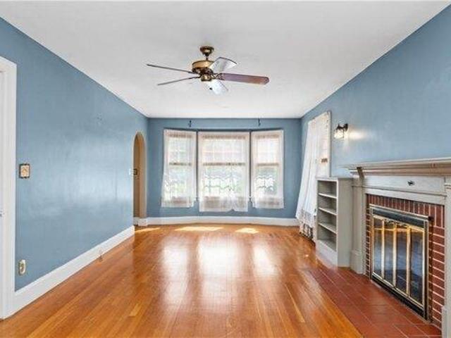 house with 4 bedroom, Lincoln RI DS103125549