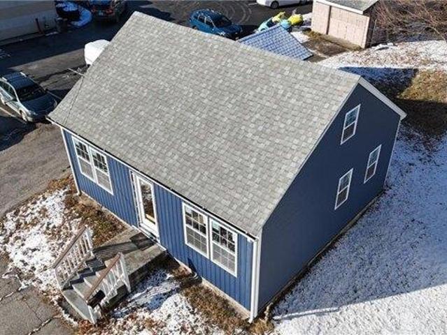house with 4 bedroom, Lincoln RI ES103074146