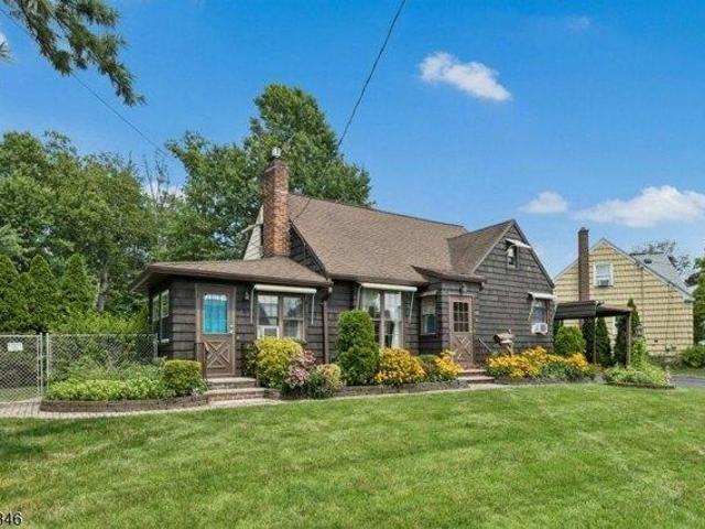 house with 4 bedroom, Linden NJ ES104849038