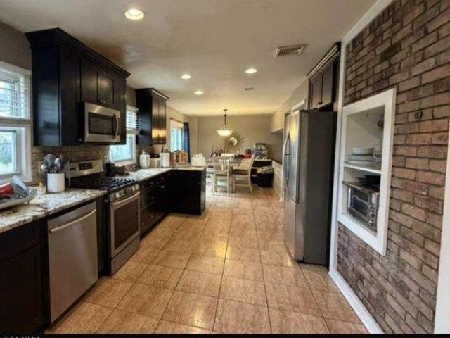 house with 4 bedroom, Linden NJ ES104870352