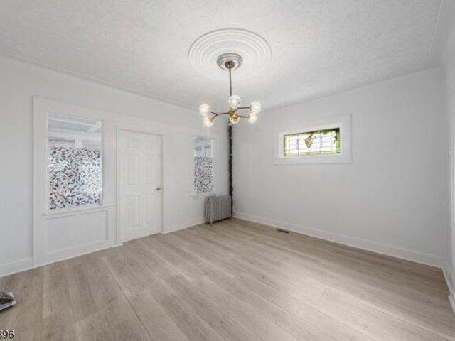 house with 4 bedroom, Linden NJ ES104902264