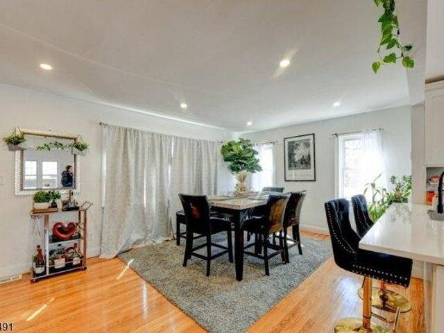 house with 4 bedroom, Linden NJ ES104907857