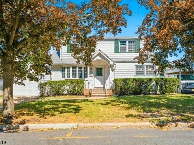 house with 4 bedroom, Linden NJ ES104921891