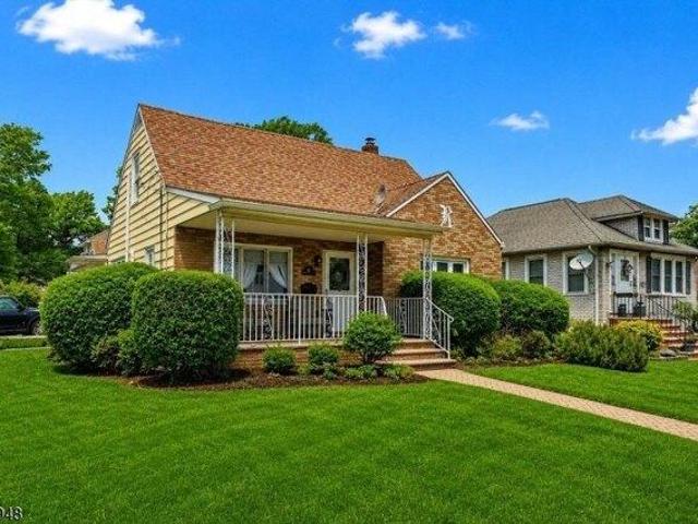 house with 4 bedroom, Linden NJ ES104152255