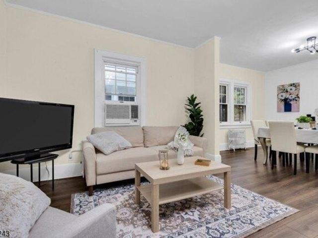 house with 4 bedroom, Linden NJ ES104187830