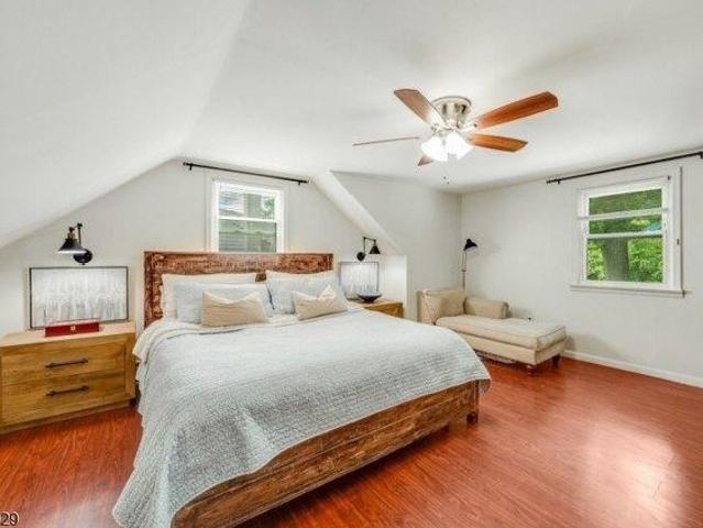 house with 4 bedroom, Linden NJ ES104377197