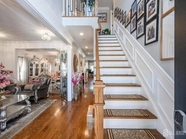 house with 4 bedroom, Linden NJ ES105476387