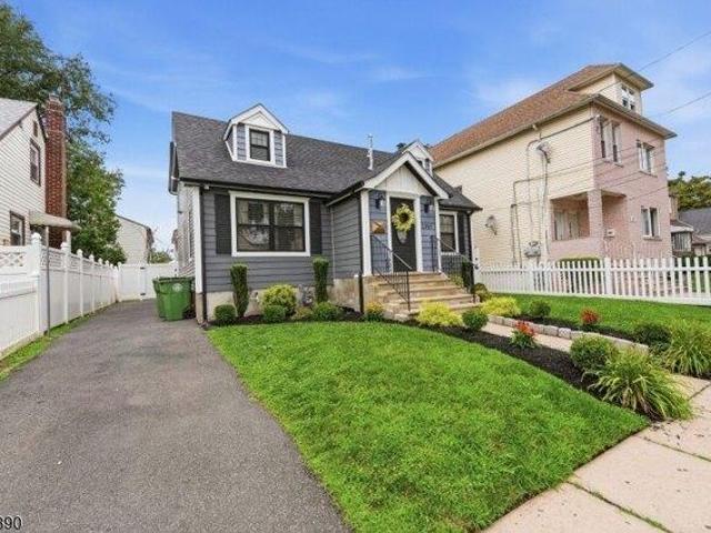 house with 4 bedroom, Linden NJ ES105125794