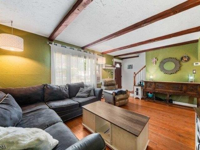 house with 4 bedroom, Linden NJ ES105126130
