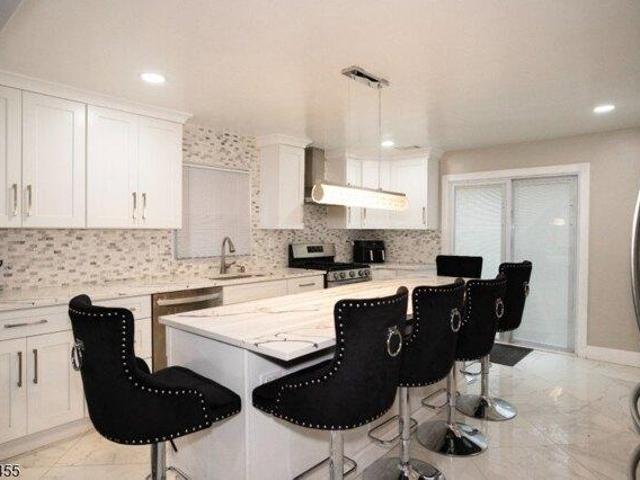 house with 4 bedroom, Little Falls NJ ES104809468
