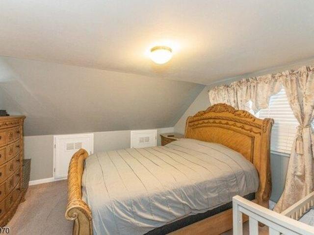 house with 4 bedroom, Little Falls NJ ES105208034