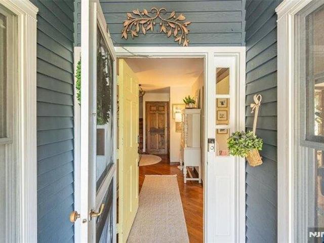 house with 4 bedroom, Little Falls NJ ES105293346
