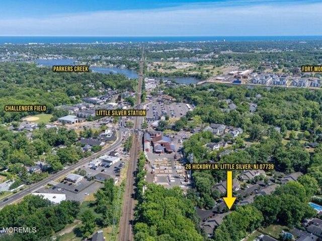 house with 4 bedroom, Little Silver NJ ES104921615
