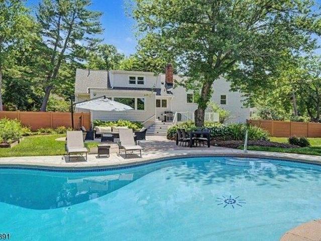 house with 4 bedroom, Livingston NJ DS104235343