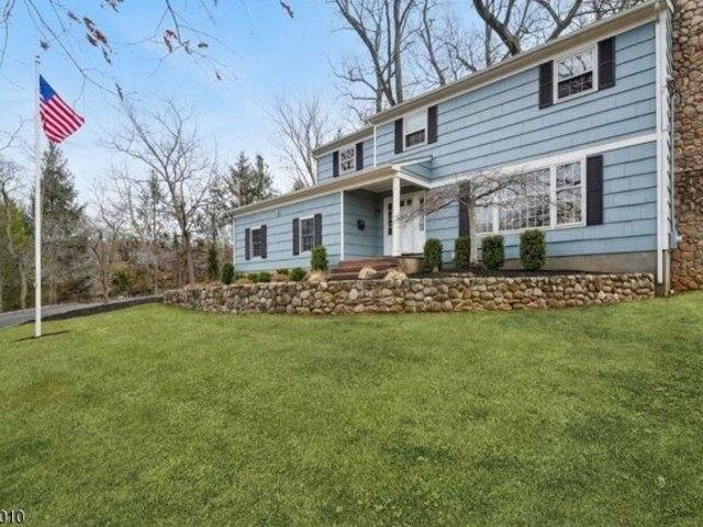 house with 4 bedroom, Livingston NJ DS102707647