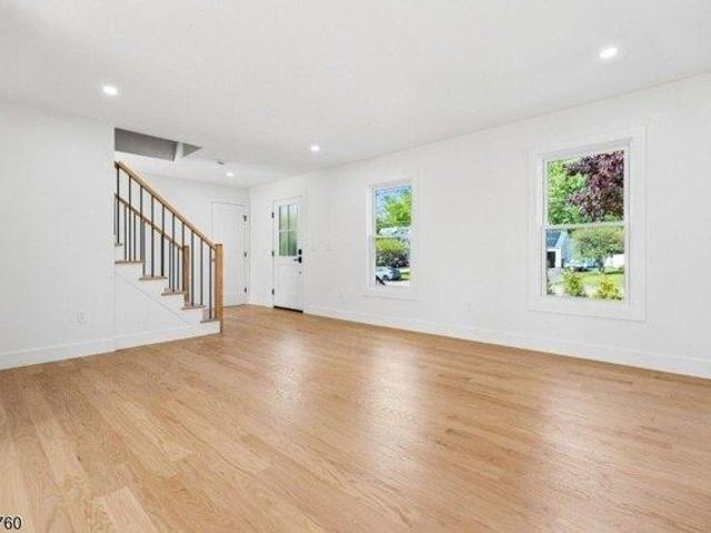 house with 4 bedroom, Livingston NJ DS102798843