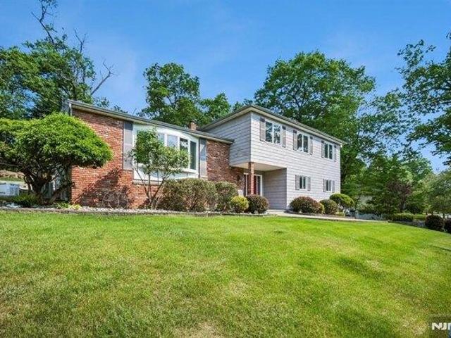 house with 4 bedroom, Livingston NJ DS102826301
