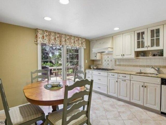 house with 4 bedroom, Livingston NJ ES104150602