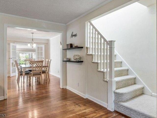 house with 4 bedroom, Livingston NJ ES104150633