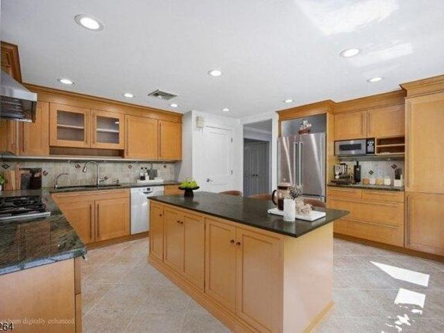 house with 4 bedroom, Livingston NJ ES104236406