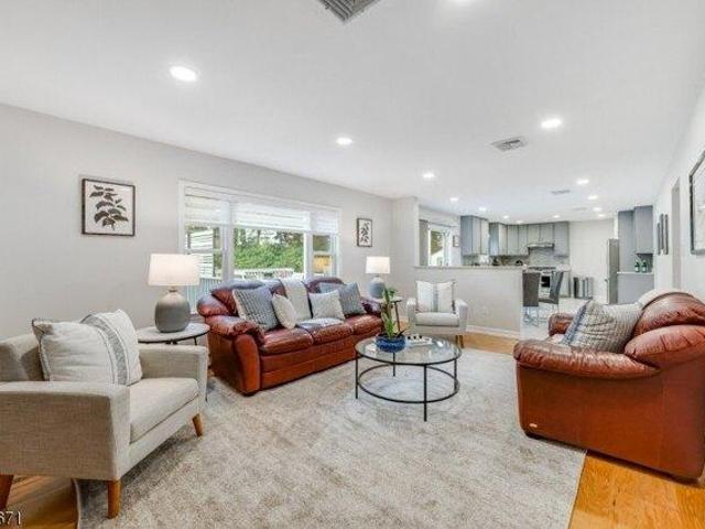 house with 4 bedroom, Livingston NJ ES104266032