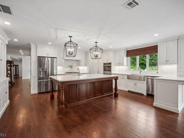 house with 4 bedroom, Livingston NJ ES104541910