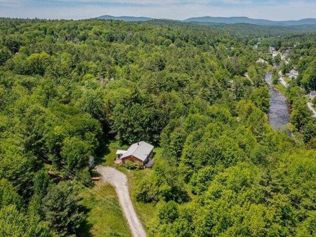 house with 4 bedroom, Londonderry VT ES105115077