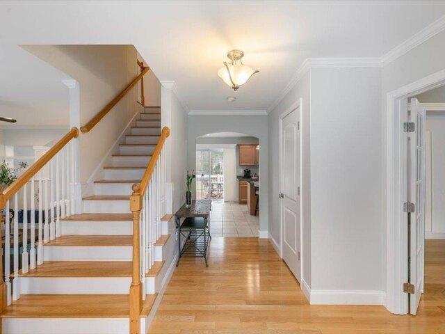 house with 4 bedroom, Londonderry NH DLS102479251
