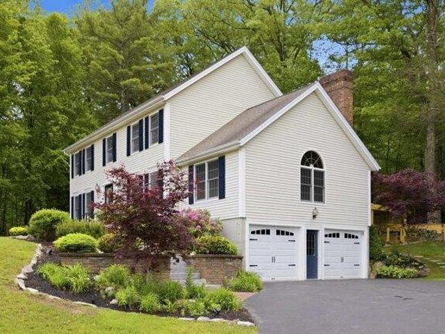 house with 4 bedroom, Londonderry NH DS103888410