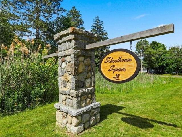 house with 4 bedroom, Londonderry NH DS103969433