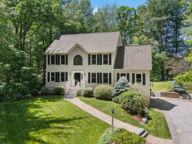 house with 4 bedroom, Londonderry NH DS104009866